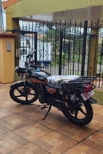 Serpento, Motocicleta TAYPAN R 200, 2024