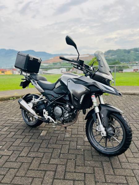 Benelli, TRK 251, 2021