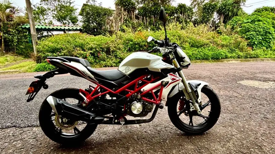 Benelli, TNT 150150, 2023