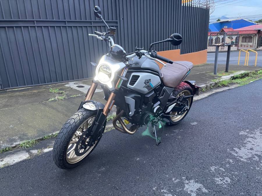 CFMoto, CLX 700, 2022